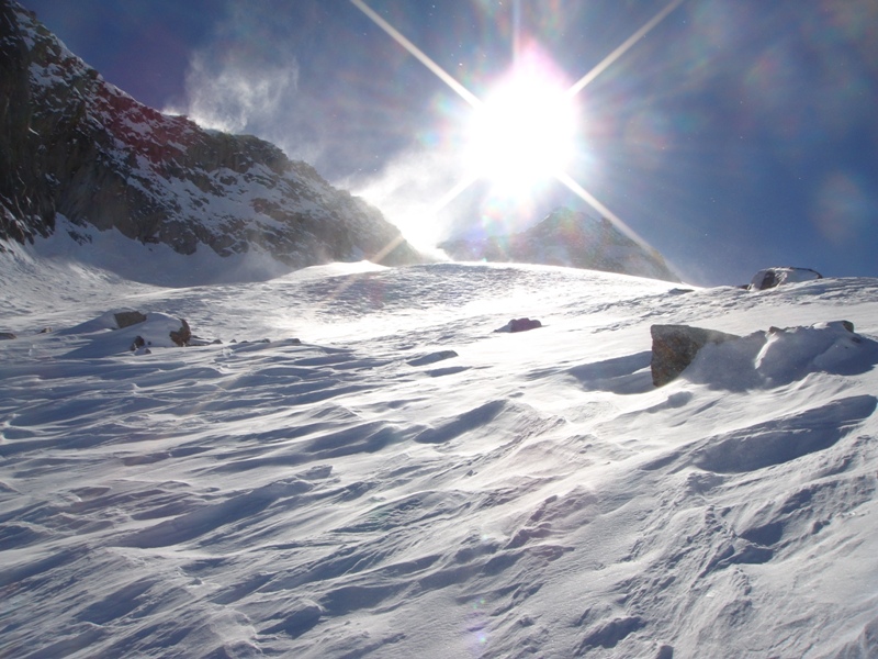 High wind at Grands Montets delays lifts opening | Ski Breezy